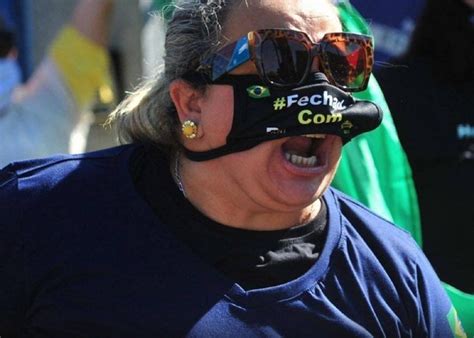 She Didnt Understand How A Mask Really Works Rfuckyoukaren