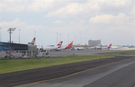 Review Taag First Class Luanda Johannesburg