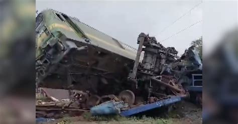 West Bengal Train Accident In Bankura Two Goods Trains Collided Near