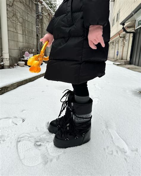 Ma Pépée 22 23일은 내부 행사로 매장이 오픈되지 않아요 온라인은 배송 정상입니다 오늘 Facebook