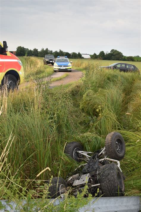 POL DEL Landkreis Wesermarsch Quadfahrer In Berne Bei Unfall Schwer Verletzt Presseportal