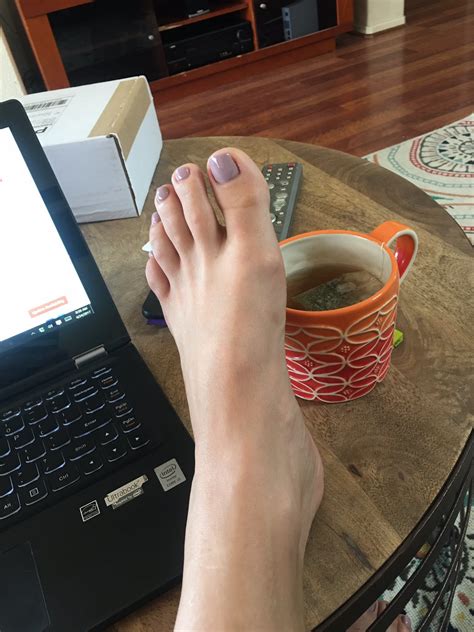 Helena Lockes Feet