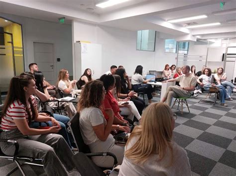 Finmak Финмак On Linkedin Инвестирањето во знаење е најисплатлива инвестиција Бенџамин