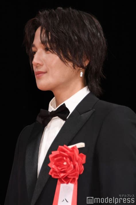 画像2657 杉咲花、美背中ざっくりドレスで登場 女優主演賞受賞も心境の変化は“あまり感じていない”理由とは＜第78回毎日映画コンクール