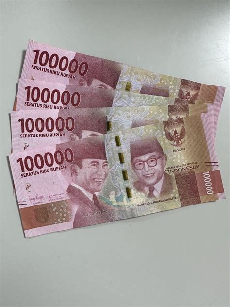 インドネシアルピア 10万ルピア紙幣50枚