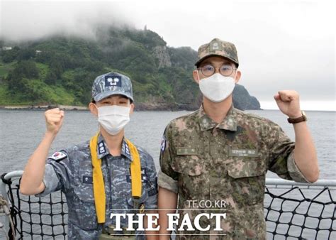 울릉도에서 바다를 지키는 해군 남매 특별한 만남 전국 기사 더팩트