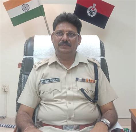 पुलिस अधीक्षक राजेश दुग्गल पुलिस पदक से सम्मानित
