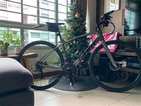 Giant Carbon Road Bike Sports Equipment Bicycles And Parts Bicycles On