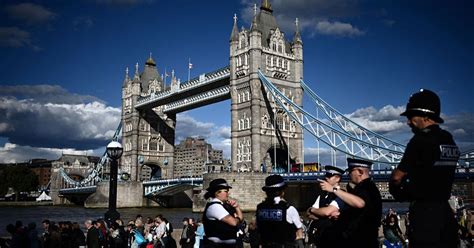 Sexual Assault Reported In The Queue To View Queen Elizabeth Iis