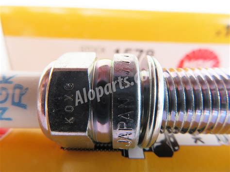 Bugi chân dài thon nhỏ nhật bản Ngk LZKR6B10E