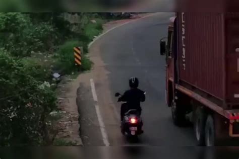 惨痛教训！鬼火少年直接被大货车“爆头”，监控拍下惨烈一幕监控鬼火惨痛教训