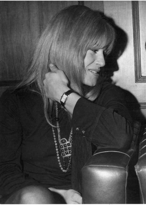 Nathalie Delon