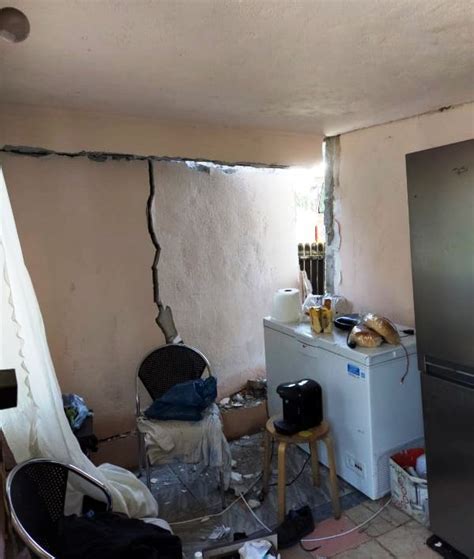 Explozie Puternică La O Casă Din Comuna Hulubești Trei Persoane Au