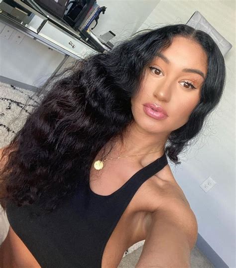 Picture Of Maria Bella