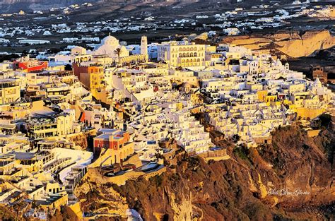 그리스의 산토리니 피라 마을