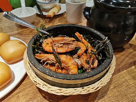 【台中新光三越美食】時時香rice Bar瓦城新品牌台中聚餐好地方 小環妞 幸福足跡