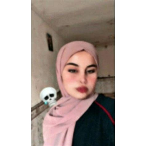 فتاࢪه م̷ـــِْـטּ صنعيہ