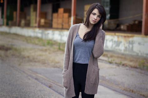 女人 黑发女人 户外女人 旁观者 千叶网