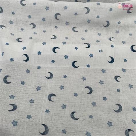 Comprar Fralda Estampa Lua E Estrela Azul 70x70cm Larg Dona Flor Tecidos E Aviamentos