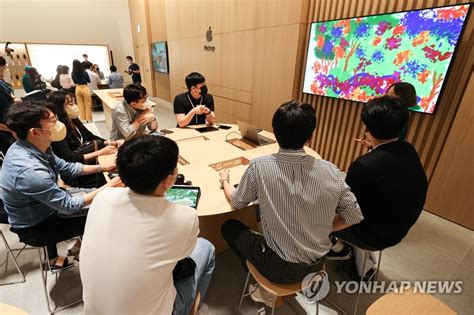개장 앞둔 애플 잠실 연합뉴스