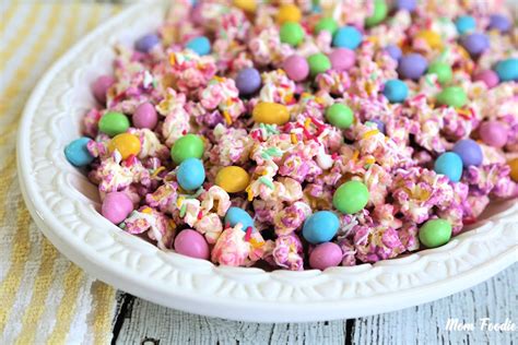 Easter Popcorn Recipe Gourmet Chocolate Covered Popcorn Mom Foodie