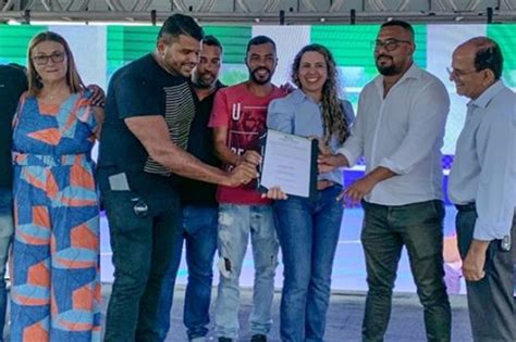 Prefeita Cordélia Torres Assina Ordem De Serviço Para Construção Da