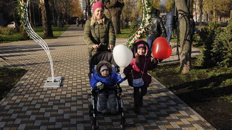 Допомога малозабезпеченим родинам у 2025 — перелік пільг Читайте на Ukr Net