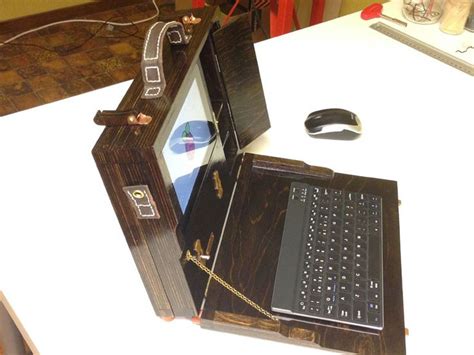 Steampunk Wooden Raspberry Pi Laptop