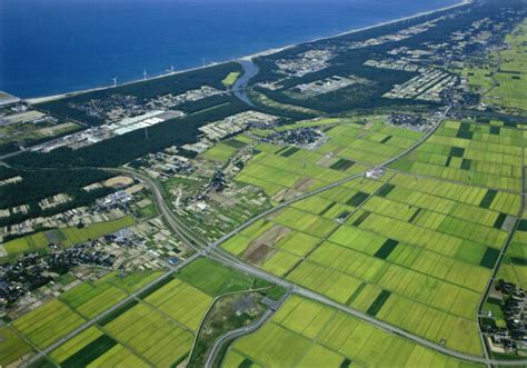 日沿道両県境区間 新規事業化へ 全線開通へ前進 沿線に喜びの声2013年04月18日付紙面より荘内日報ニュース山形庄内荘内日報社