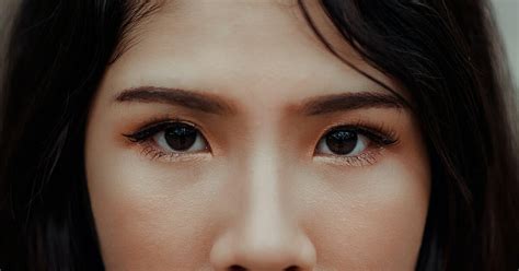 Técnica Coreana ‘brow Stamp El Maquillaje Para Cejas Que Levanta Los