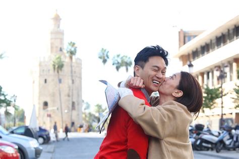 袁咏仪张智霖个人资料袁咏仪张智霖婚纱照 随意云