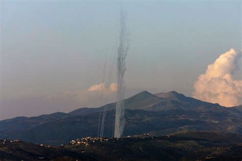 Hizbulá Ataca Israel Con Decenas De Cohetes