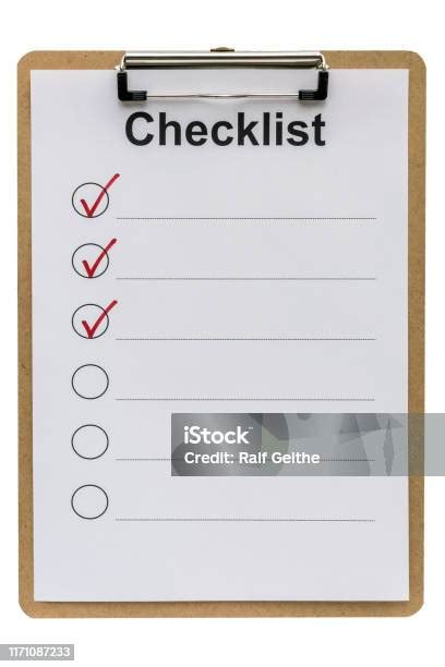 개별 조정을 위한 템플릿으로 흰색 배경에 대한 검사 목록 절반을 반으로 확인했습니다 체크리스트에 대한 스톡 사진 및 기타 이미지