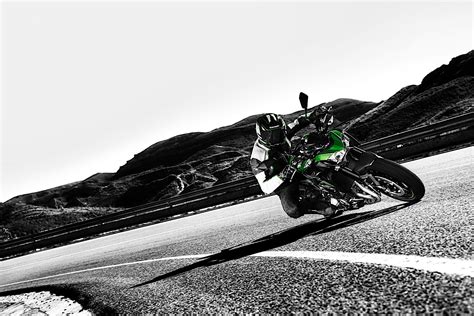 2018 Kawasaki Z900 Gets A2 Rider Edition To Steal The Show Autoevolution