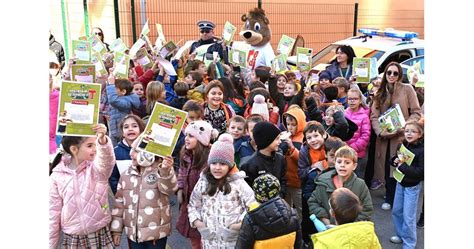 Само за месец близо 10 000 деца преминаха обучения по пътна безопасност