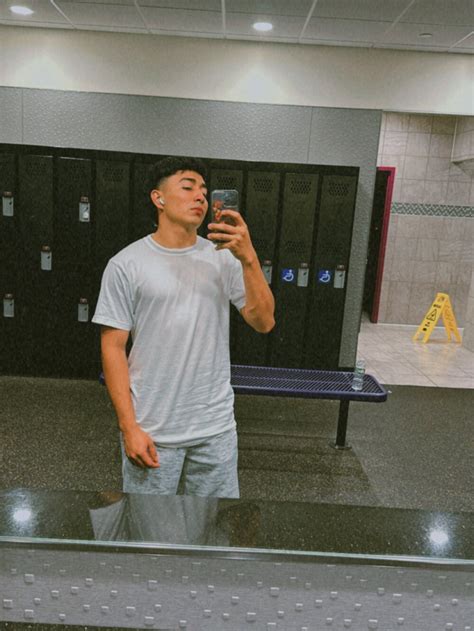 Ricardoramirez7 Cam Model Free Live Sex Show And Chat Stripchat