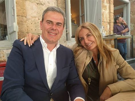 ΠΙΚΑΝΤΙΚΕΣ ΚΑΙ ΠΑΡΑΠΟΛΙΤΙΚΕΣ ΑΠΟΚΑΛΥΨΕΙΣ ΣΤΟ ΜΑΚΕΛΕΙΟ ΤΗΣ ΤΕΤΑΡΤΗΣ ΜΕ