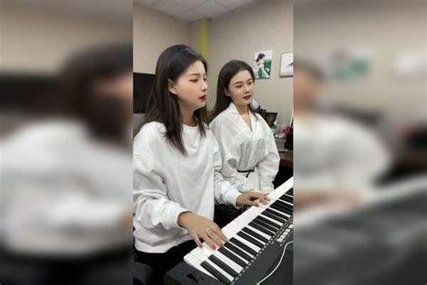 爸爸妈妈，你陪我长大，我陪你变老