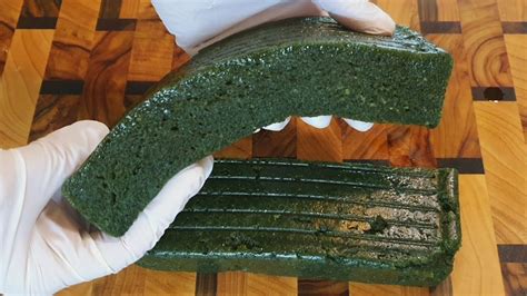 미역국 싫다하여 미역을 이렇게 해줬더니 서로 먹겠다고 난리에요 탱탱하고 쫀득쫀득~ 변비가 사라지고 뱃살이 쏙 빠지는 미역묵 미역떡 Youtube