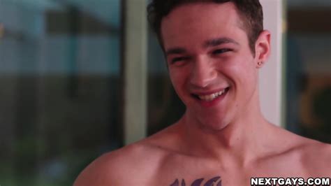 Jayden Marcos Fucked His New Friend Derek Kage Eporner