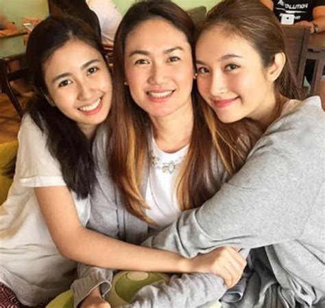 ดีงามไม่แพ้พี่สาว บี ศุภนิดา น้องสาว ปอย ตรีชฎา ขวัญใจโซเชียลเรียกว่าหน้าตาดีกันทั้งบ้าน
