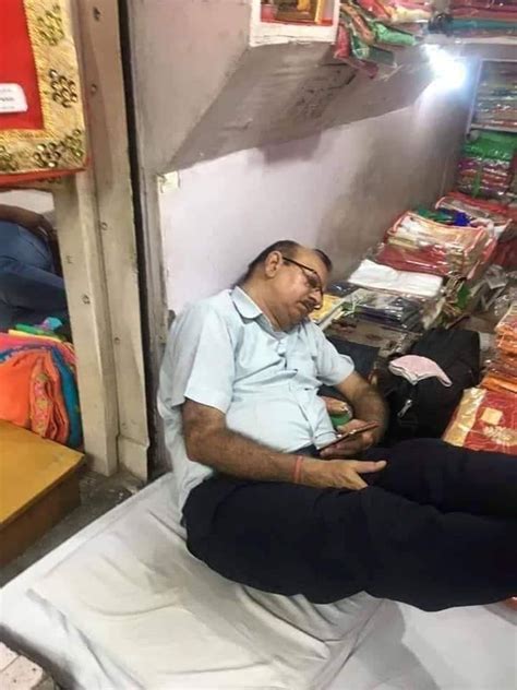 अपना उत्तर प्रदेश मंदी क्यों है व्यापार में बर्तन का व्यापारी