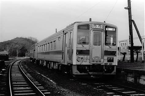 ピカピカのキハ54 TRAVAIR Railway Photograph