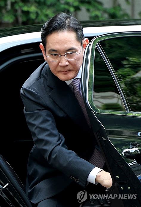 법원 도착한 이재용 삼성 회장 연합뉴스