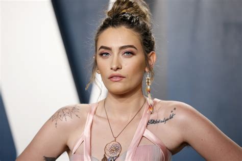 Дочь Майкла Джексона рассказала о своей сексуальной ориентации Музыка Культура