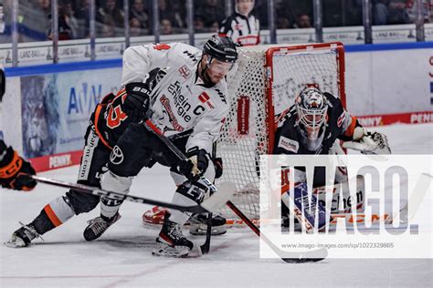Eishockey DEL Löwen Frankfurt Kölner Haie IMAGO