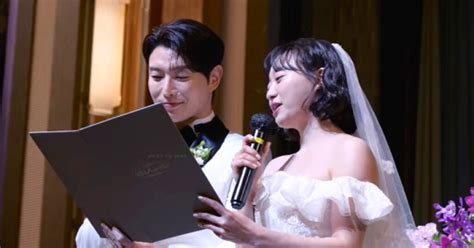 김연아도 참석해 축하해 줘8년 열애 끝에 결혼♥한 연예인 커플 근황 셀럽스케치