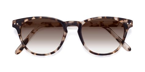 Black Wooden Wayfarer Geek Chic Keyhole Bridge Gradient Sunglasses With