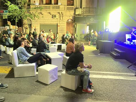 Nueva Edición De La Noche De Las Librerías Enfocada En Los 40 Años De