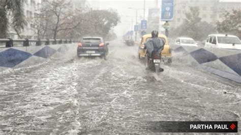 Kolkata And South Bengal Lashed By Heavy Rains Imd Forecasts More